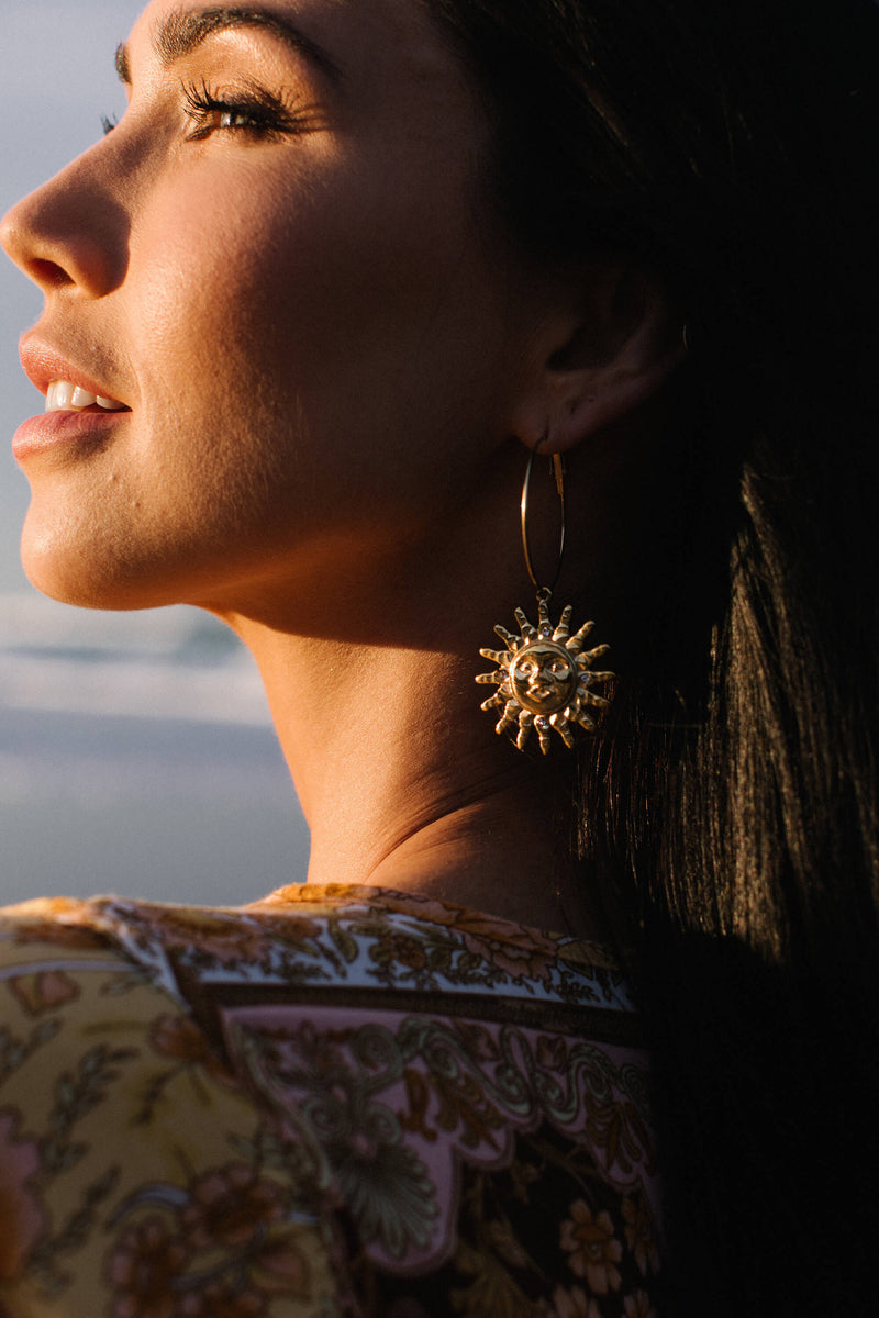 Luna & Ray Earrings ☀ – Pass Around The Smile